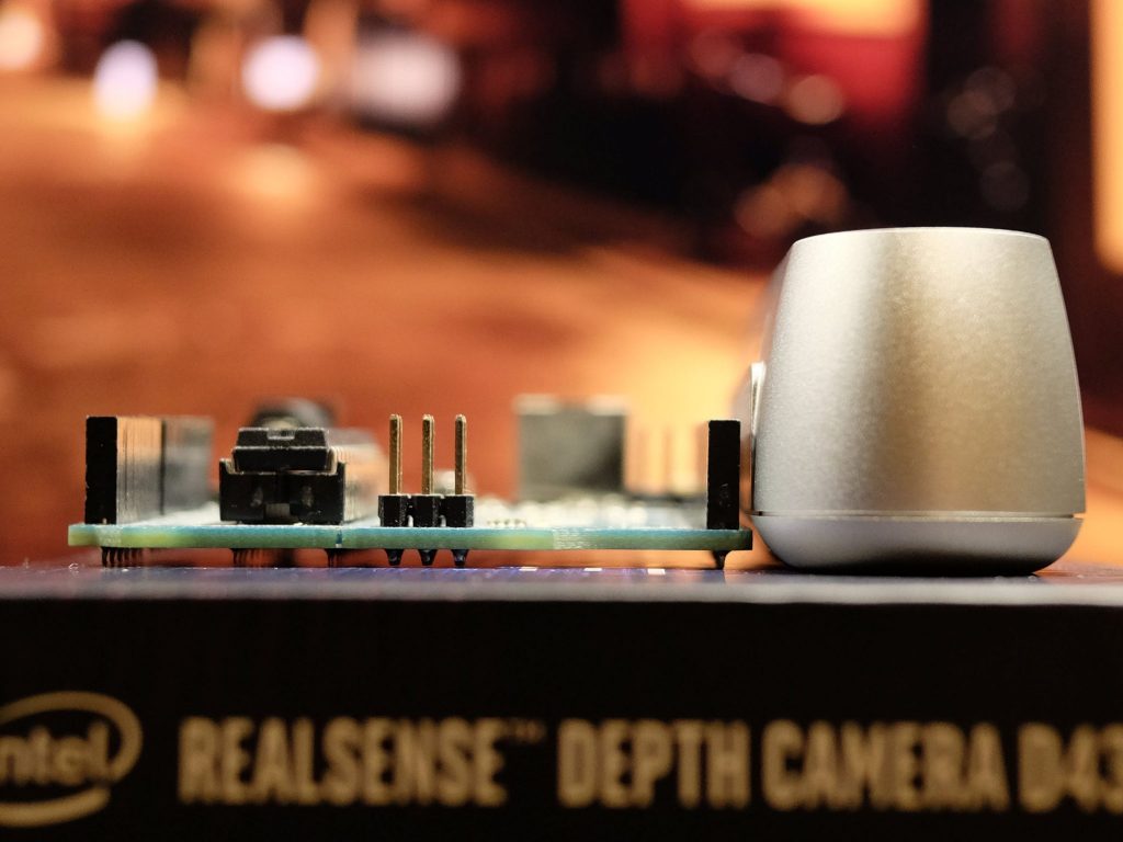 Intel RealSense Depth Camera D435を試してみました！ – スイッチサイエンス マガジン